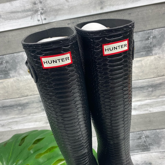 Hunter | Shoes | Hunter Perfect Pairs Crocodile Embossed Boots Shoe ...